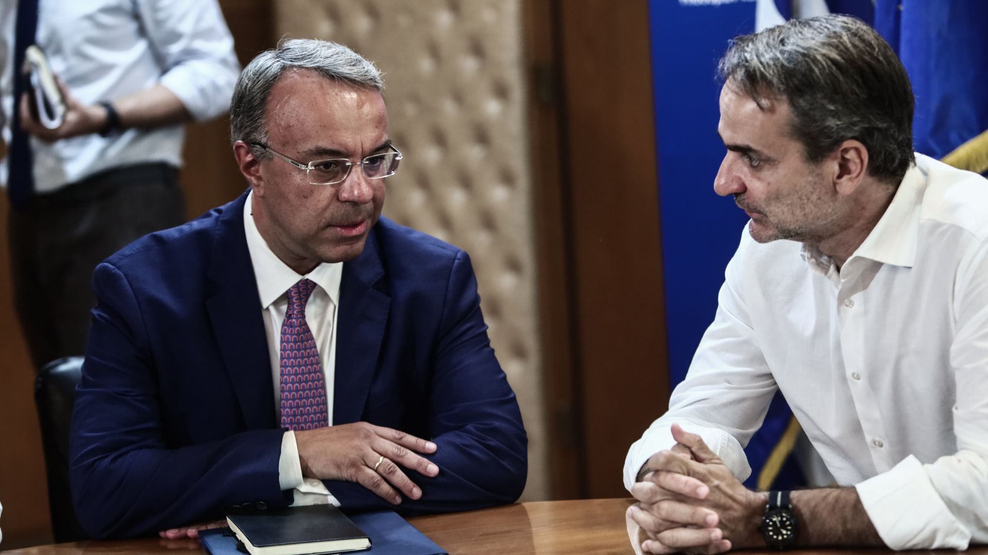 Μακραίνει ο κατάλογος των υποψηφίων για τον θώκο των Μεταφορών ...