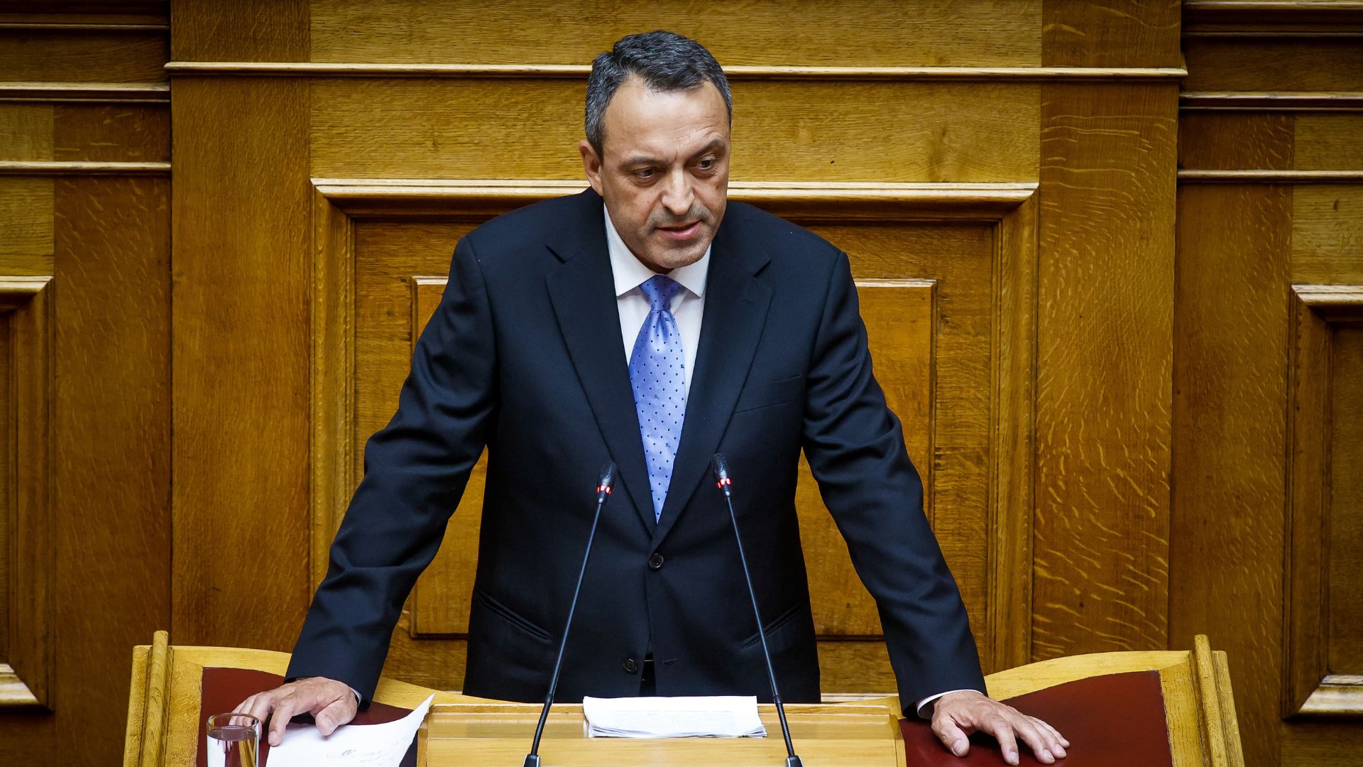 Παραλήρημα Στίγκα: Τι είναι φασισμός και τι Δημοκρατία, αναρωτιέται ο ...