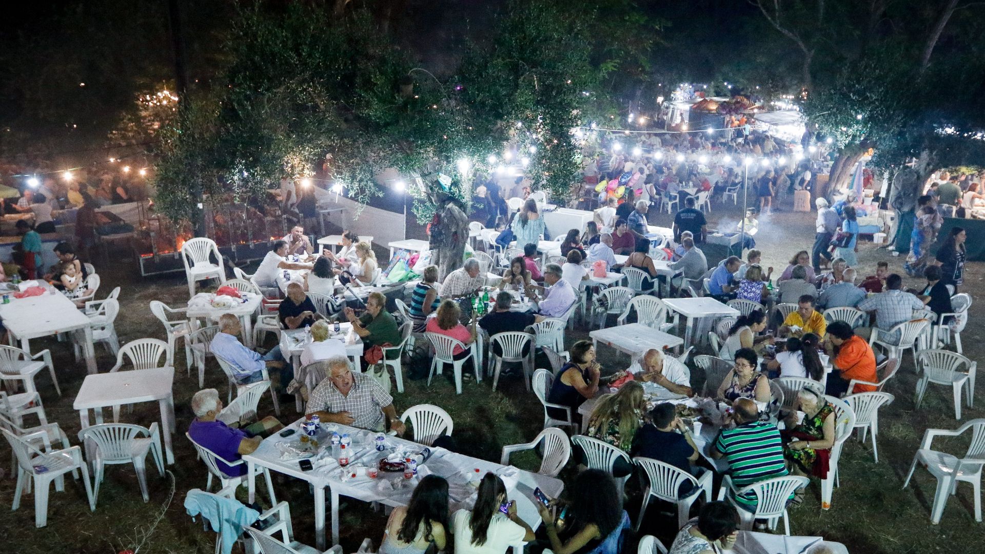 Αυλώνας: Πανηγύρι με… παρατράγουδα – Ιερέας και γιος πιάστηκαν στα ...