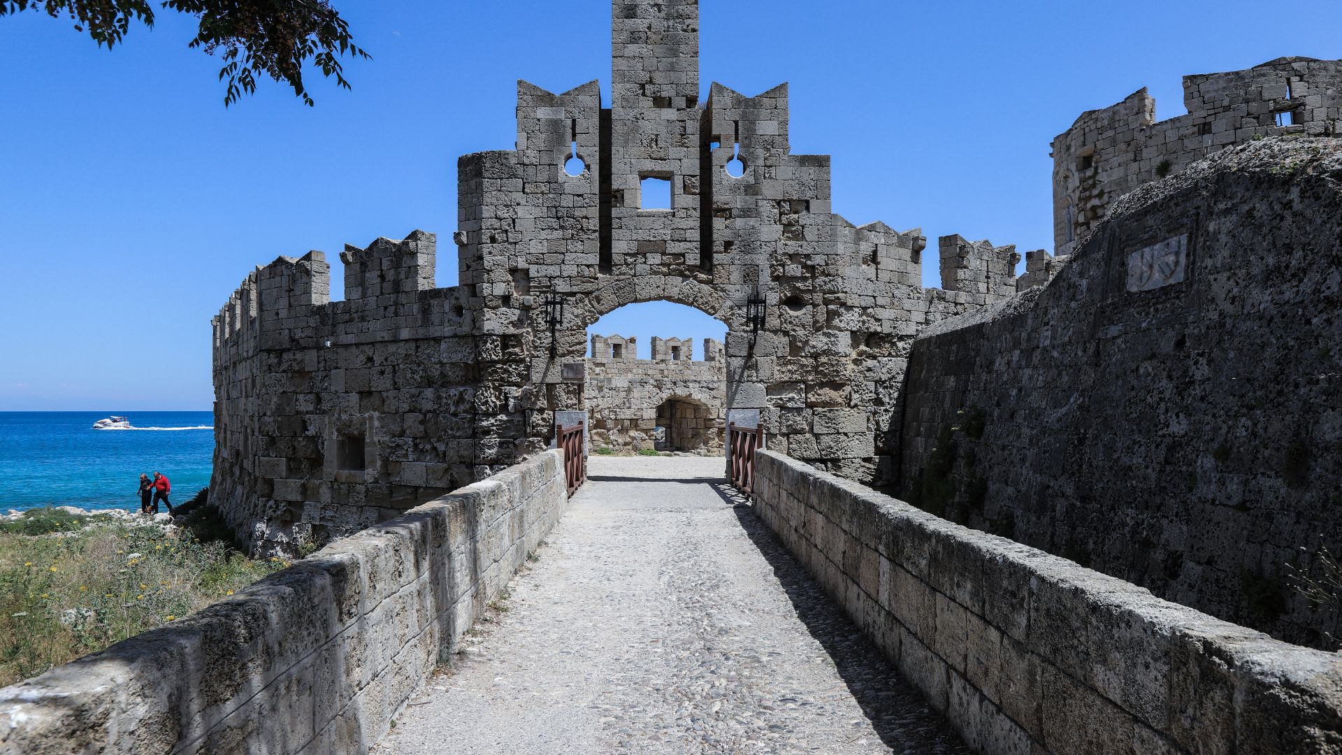 «Rhodes, What you love is here» η καμπάνια του ΕΟΤ για τη Ρόδο ...