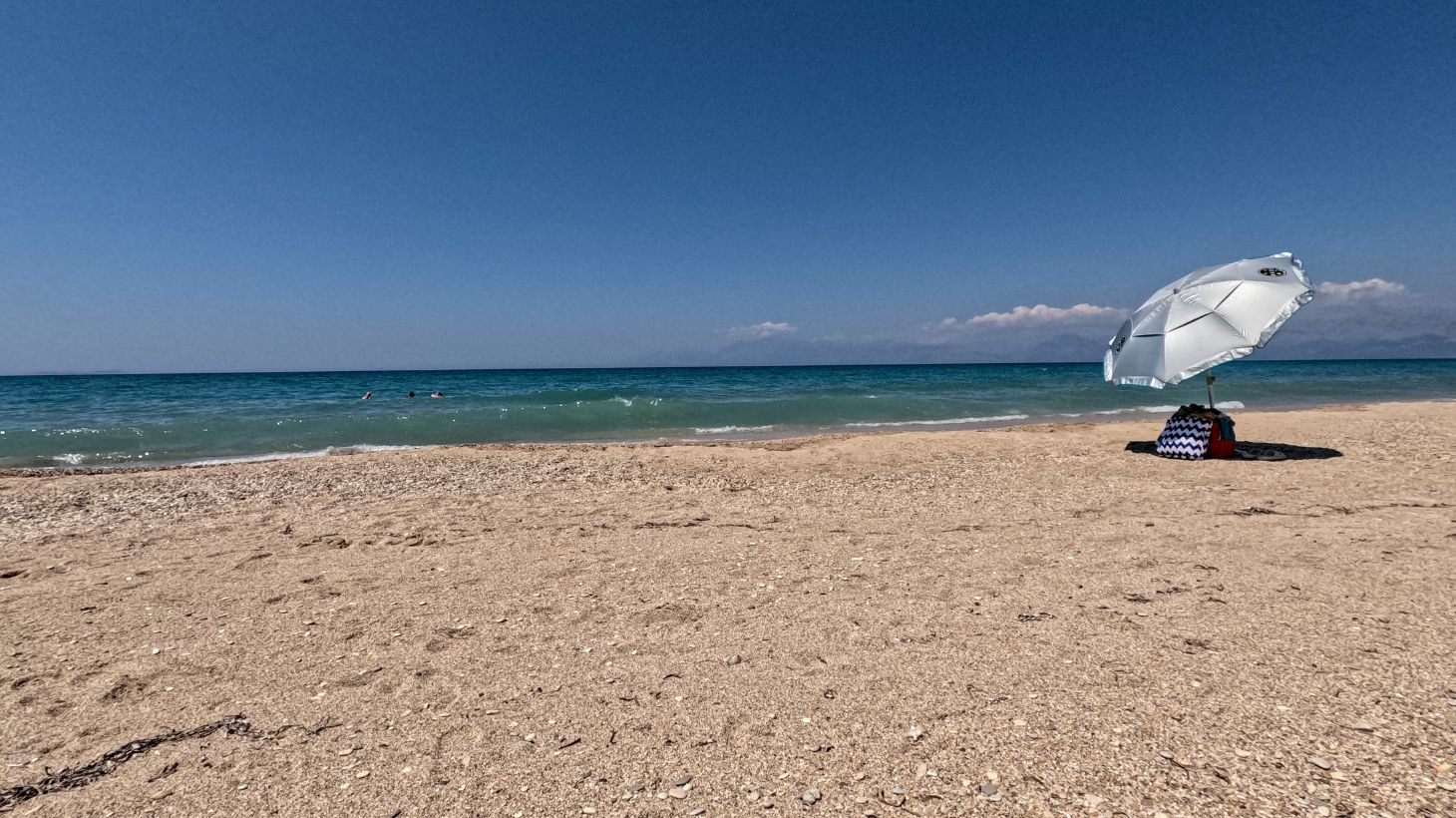 Καιρός: Παραμένουν τα μελτέμια και την Τετάρτη – Πέφτει και άλλο η ...