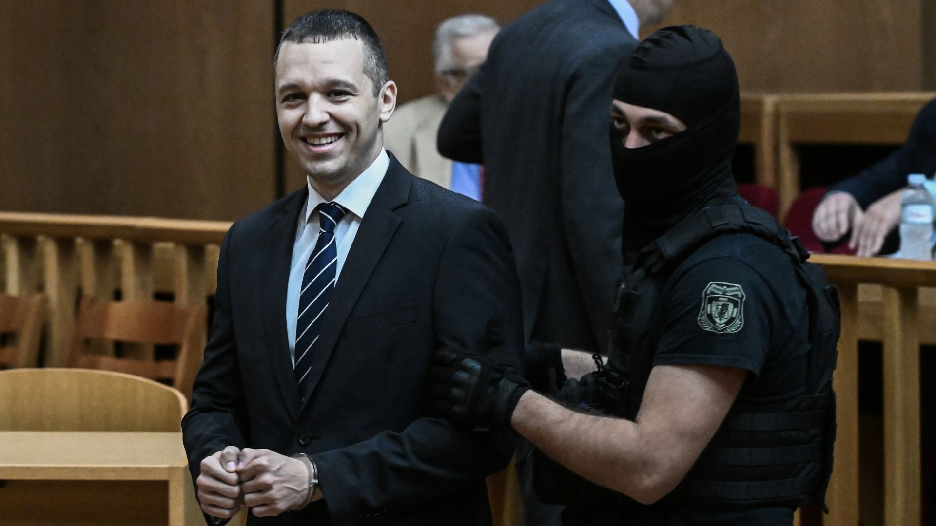 Κασιδιάρης: Κατέθεσε την υποψηφιότητά του για τον δήμο Αθηναίων ...