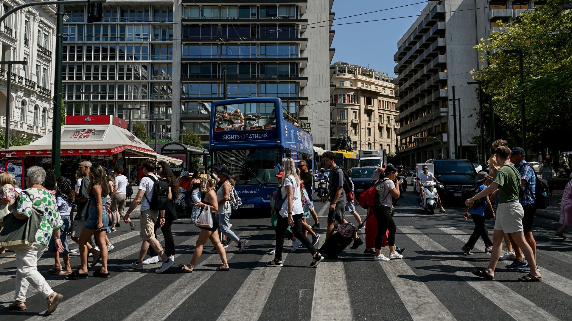 Όλα τα μέτρα για στήριξη εισοδήματος, φοροδιαφυγή σε 12 ερωταπαντήσεις ...