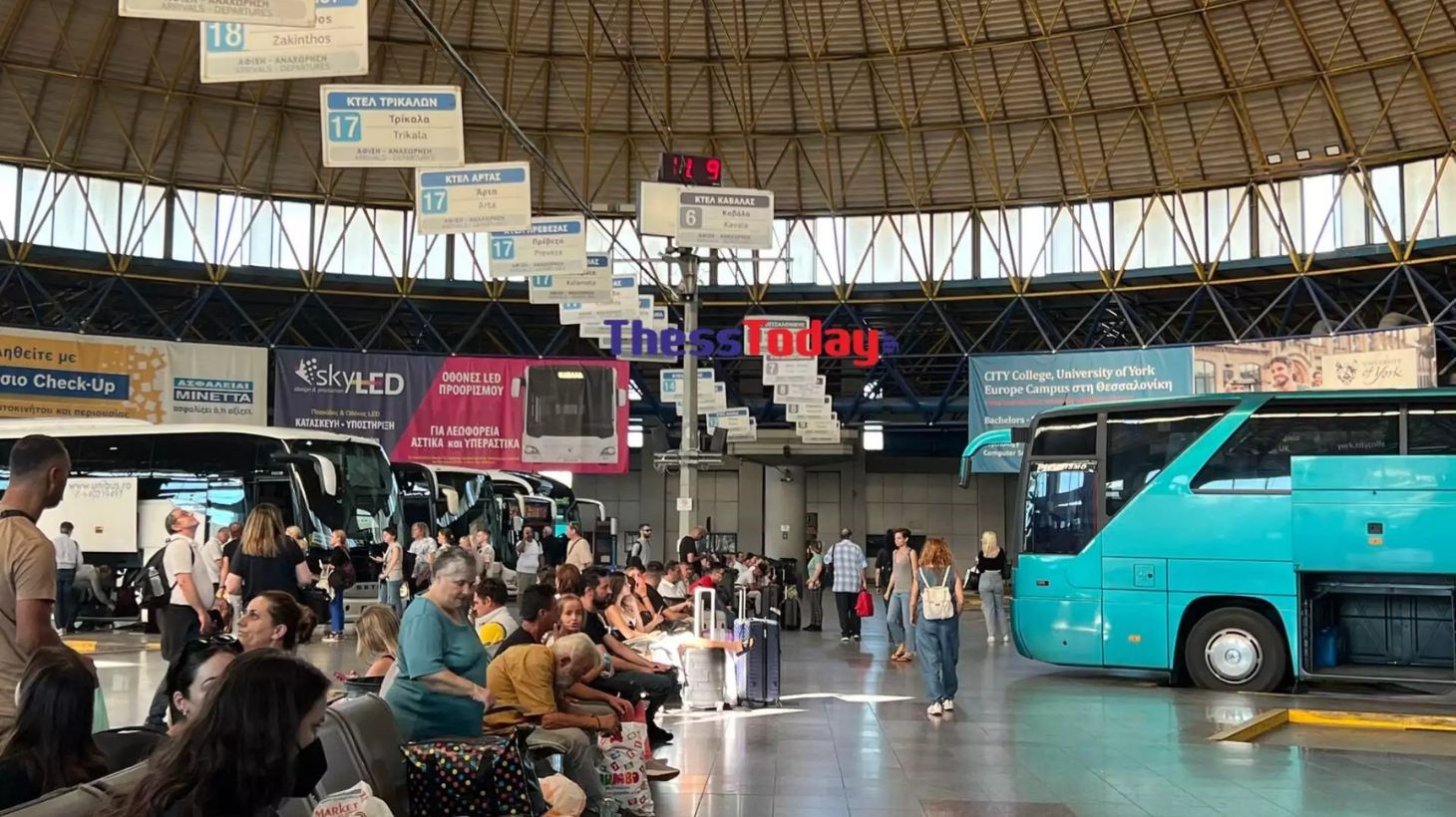 «Γολγοθάς» το ταξίδι Αθήνα – Θεσσαλονίκη με ΚΤΕΛ αφού «βούλιαξε» η ...