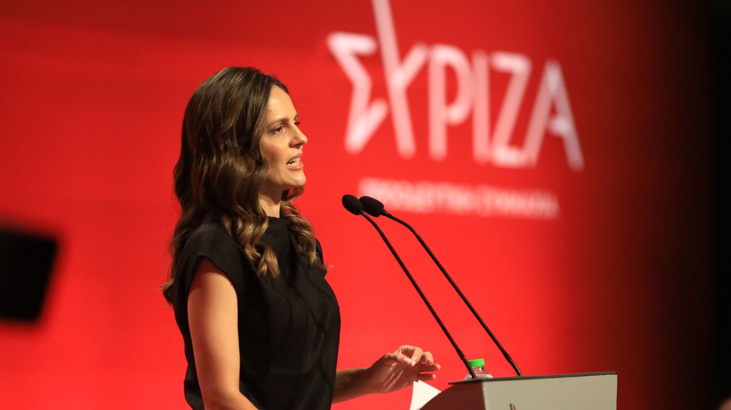 Έφη Αχτσιόγλου: Ομιλία σε ηγετικούς τόνους, μηνύματα ενότητες αλλά και ...