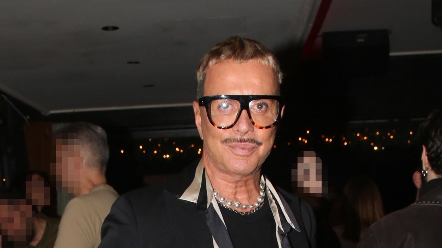 Λάκης Γαβαλάς: «Η γυναίκα μου είχε βγει για δουλειές κι εγώ έμπλεξα με ...