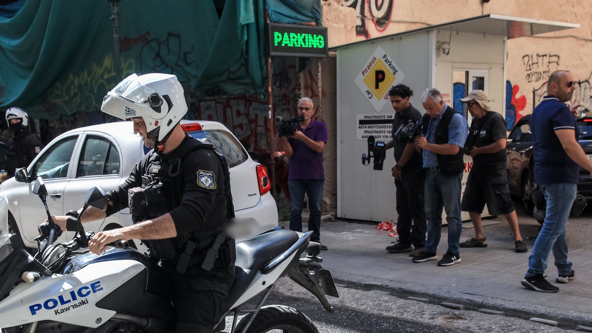 Δολοφονία στον Πειραιά: «Πάρκαραν στο πεζοδρόμιο, αγανάκτησα» – Τι είπε ...
