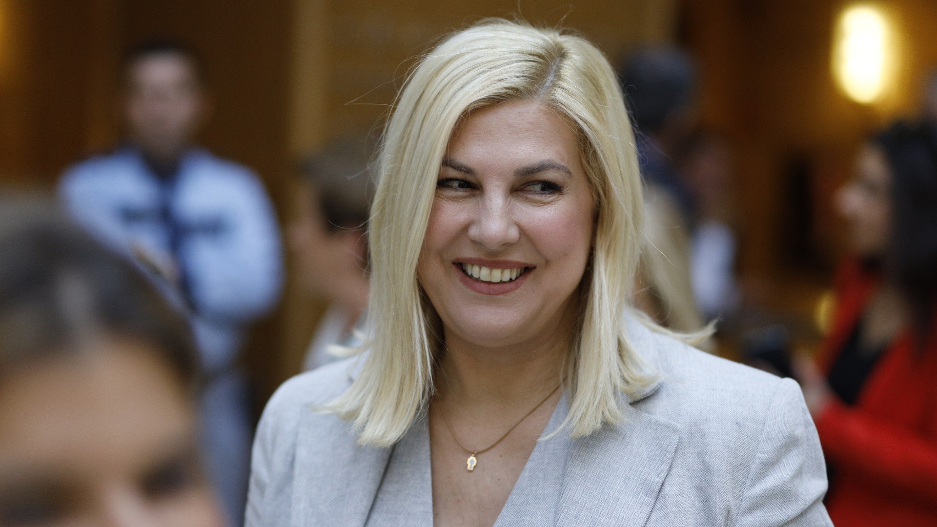 Στο πλευρό του Κασσελάκη τάσσεται η Ράνια Θρασκιά | topontiki.gr