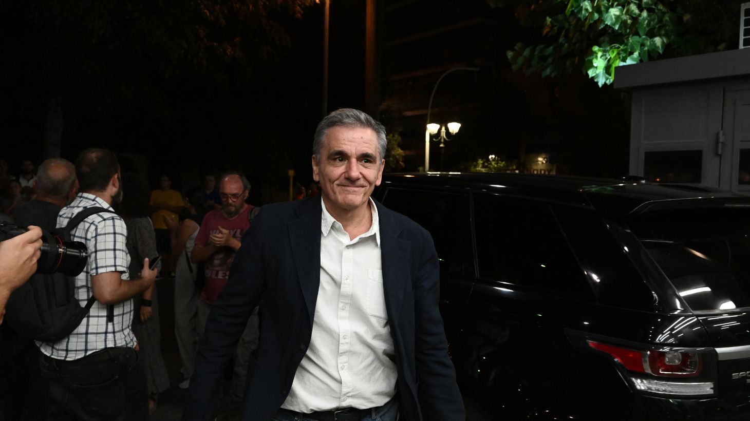 Ο Τσακαλώτος προτιμά το σχέδιο της Αχτσιόγλου, αλλά δεν αναφέρει ούτε ...