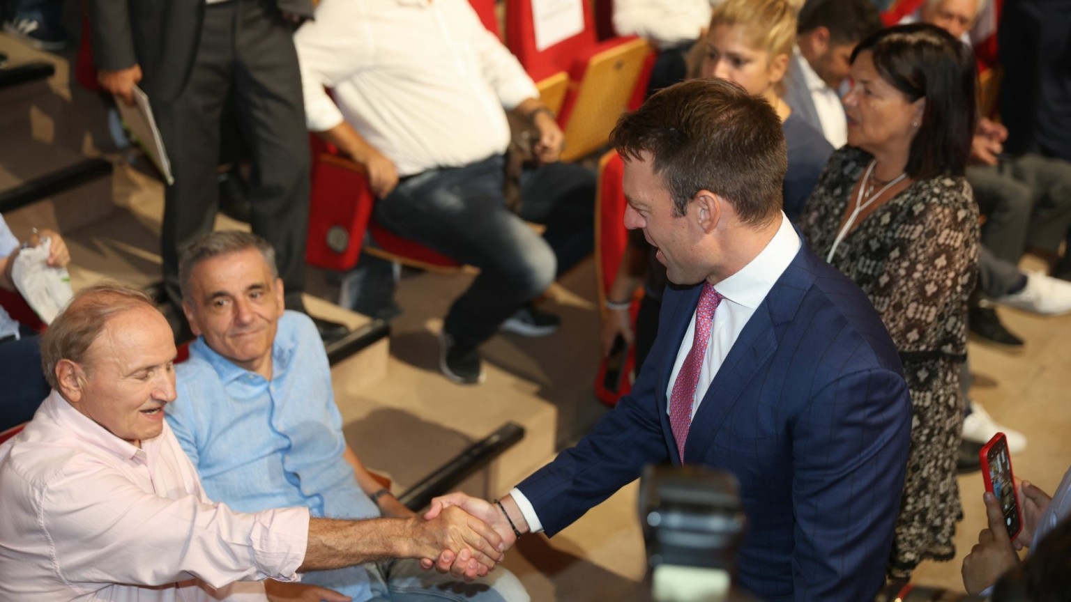 Ο Κασσελάκης διέγραψε τον Τζουμάκα: «Έθεσε εαυτόν εκτός ΣΥΡΙΖΑ, δεν ...