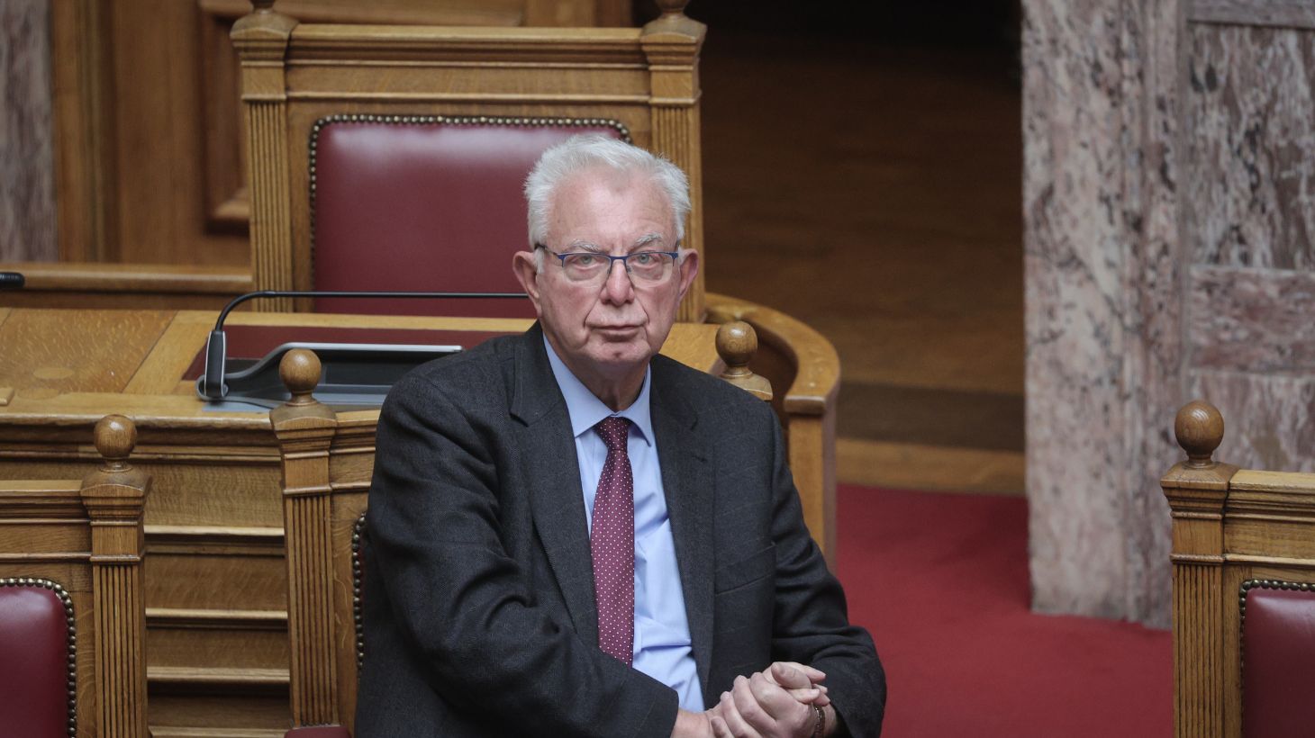 Πικραμμένος: Ναι στους γάμους ομόφυλων, «πιο περίπλοκη» η απόκτηση ...