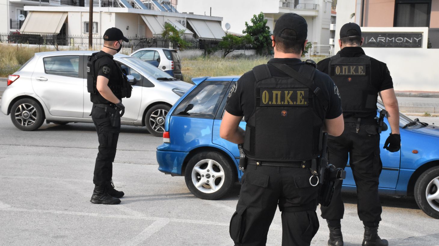 Αστυνομικός συνελήφθη στο κέντρο της Αθήνας για εμπορία ανθρώπων ...