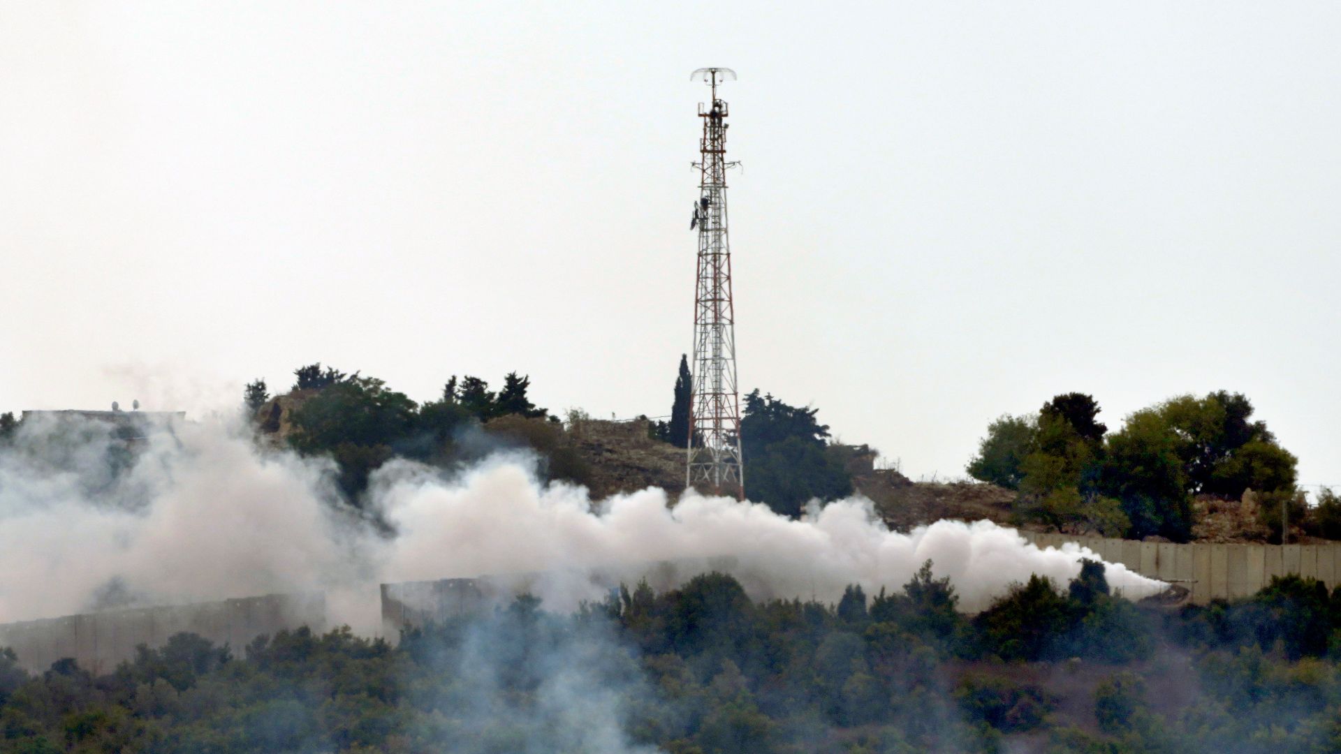 Μέση Ανατολή: Η Χεζμπολάχ χτύπησε με 320 ρουκέτες το Ισραήλ ...