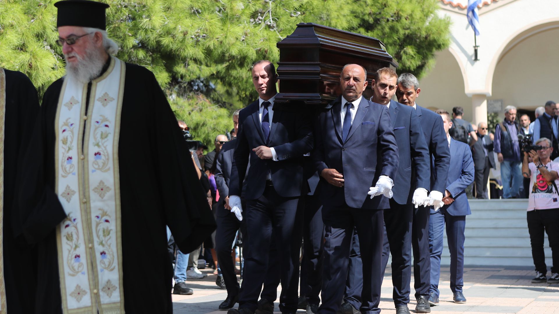 Γιάννης Ιωαννίδης: Σε λαϊκό προσκύνημα στο «Παλέ» η σορός του – Το ...