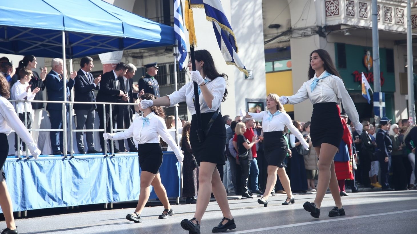 Θεσσαλονίκη: Ποιοι δρόμοι κλείνουν για την παρέλαση της 25ης Μαρτίου ...