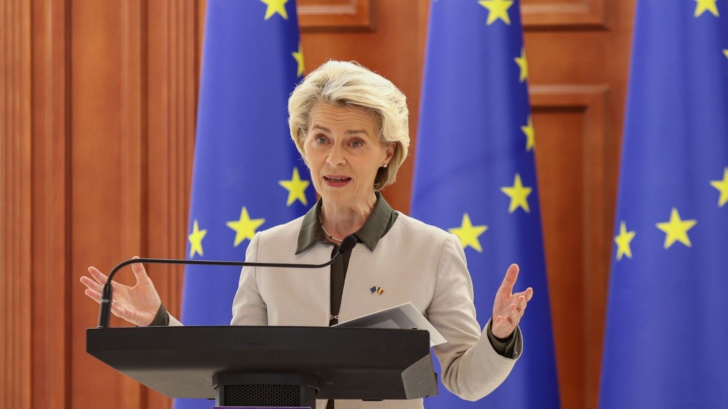 Φον ντερ Λάιεν: Μήνυμα στήριξης στην Ουκρανία λίγο πριν τη σύνοδο στο ...
