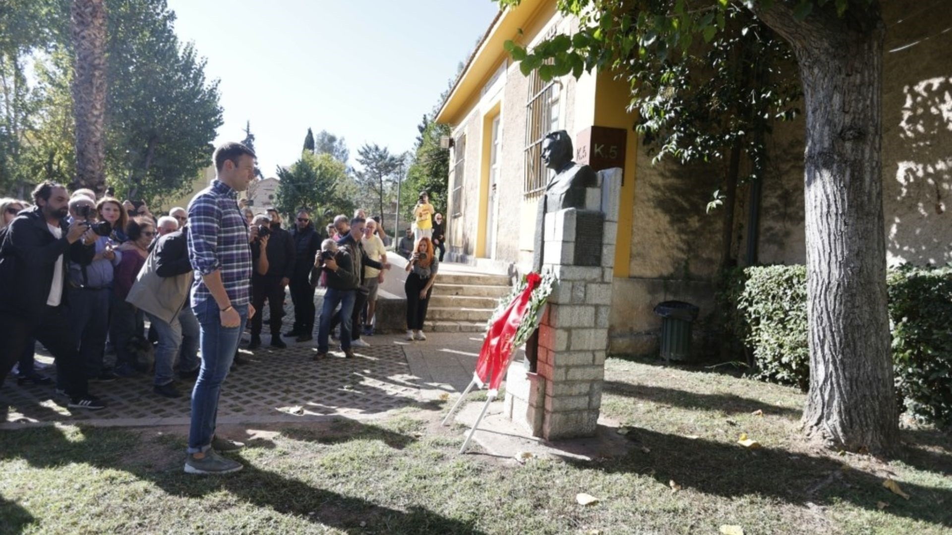 Κασσελάκης: Η διεκδίκηση Ψωμί – Παιδεία – Ελευθερία παραμένει ...