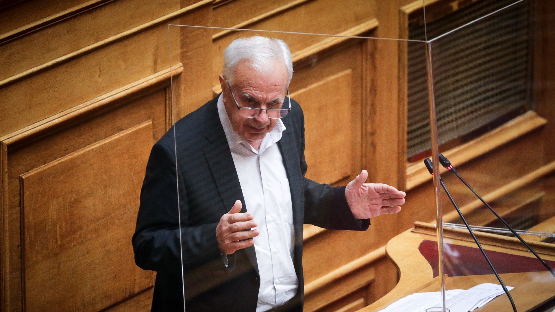 ΣΥΡΙΖΑ: Αποχωρεί και ο Βαγγέλης Αποστόλου – «Ως εδώ ήταν, ζήσε με την ...