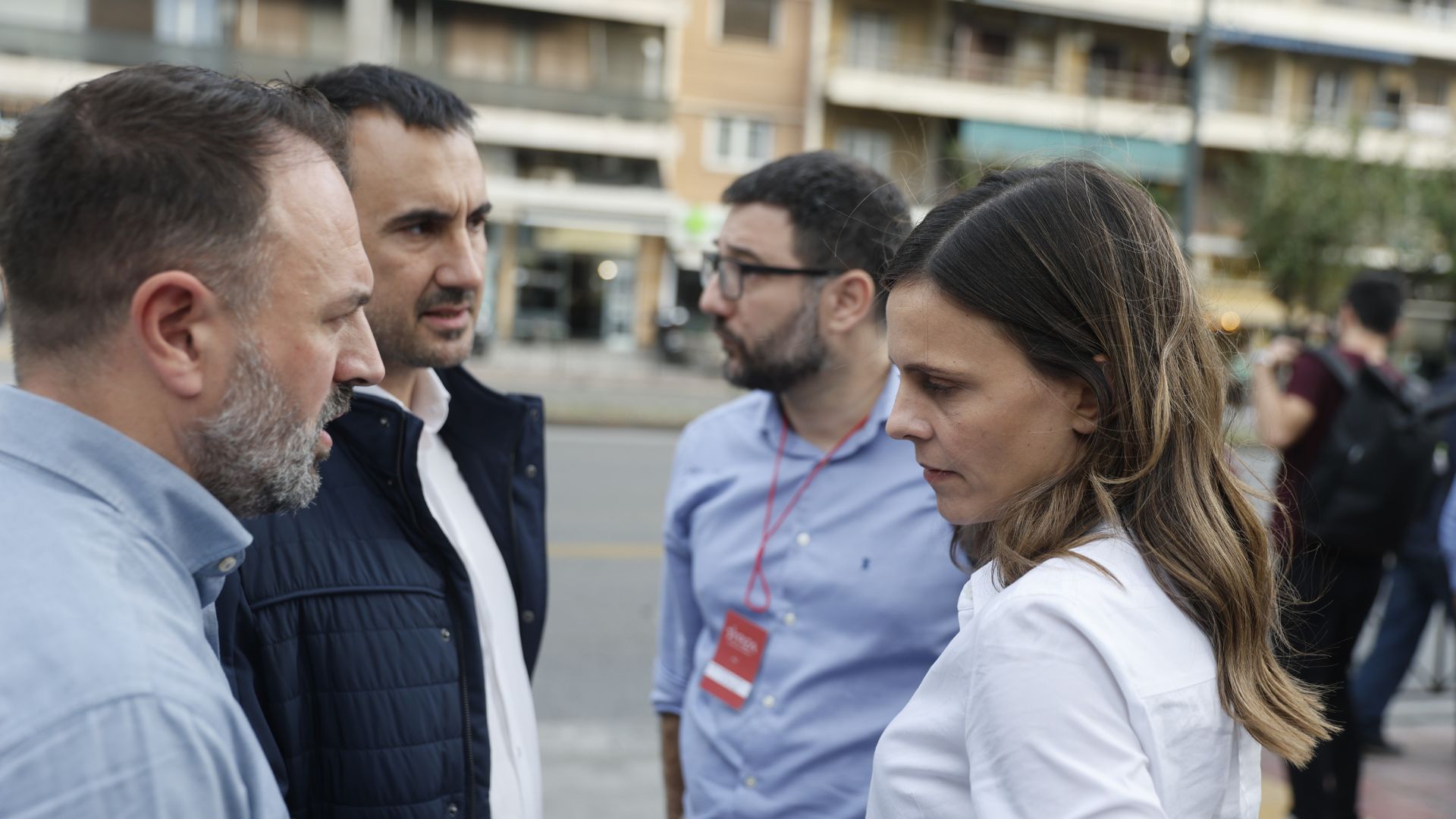 «Κατέβασαν» τα λογότυπα του ΣΥΡΙΖΑ οι αποχωρήσαντες βουλευτές – Με τι ...