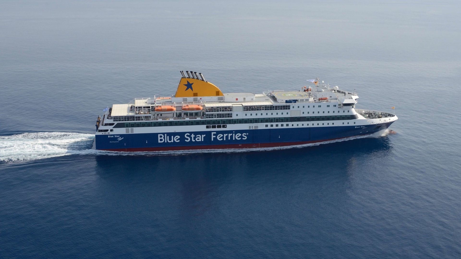 Blue Star Patmos: Δεν μπόρεσε να δέσει στο λιμάνι της Ρόδου λόγω ...