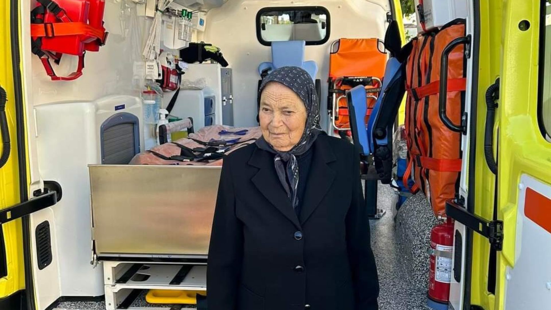 Η 89χρονη που δώρισε ασθενοφόρο στο ΕΚΑΒ είπε στον Μητσοτάκη… να βάλει ...