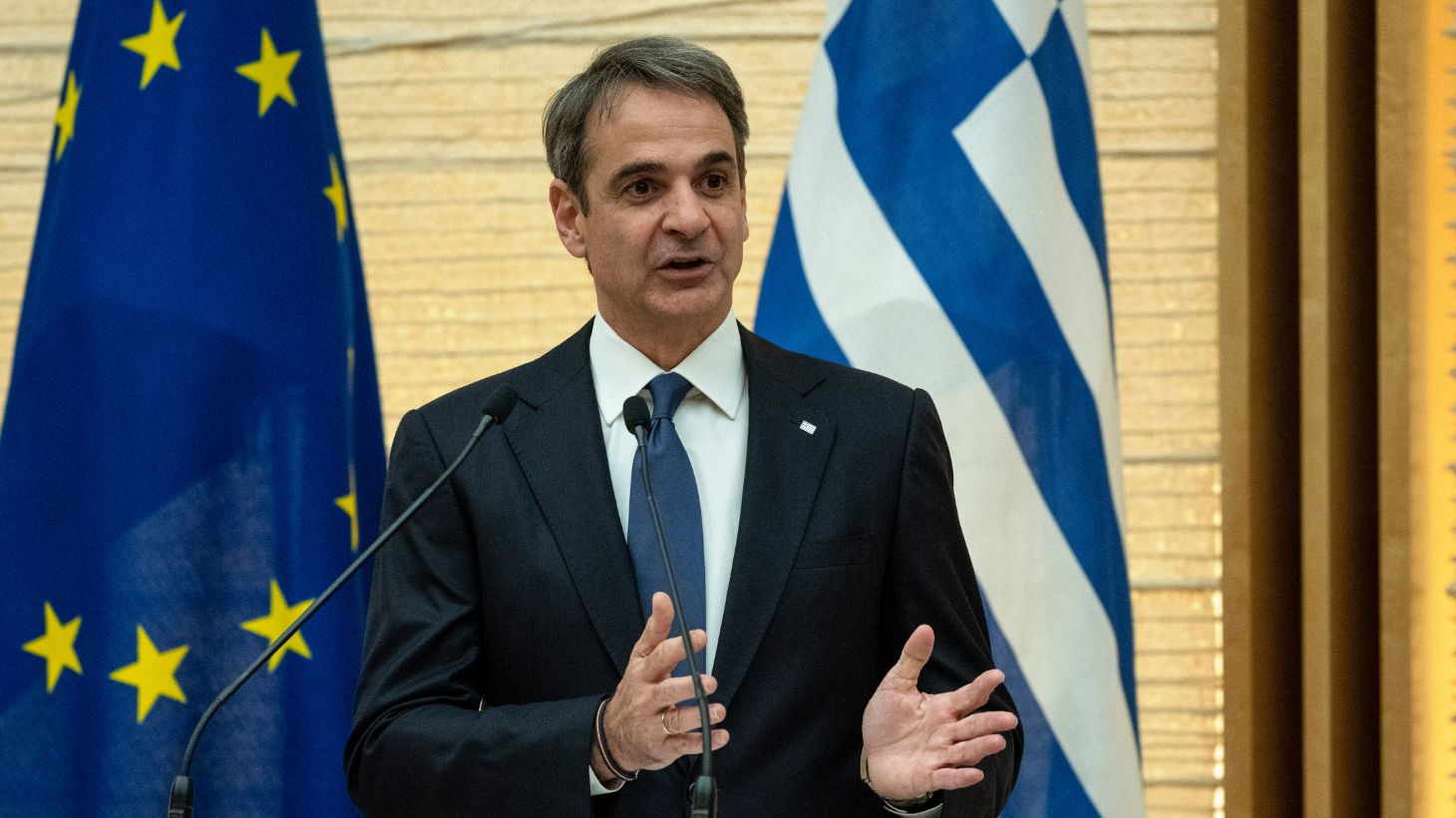 Συνέντευξη Μητσοτάκη στο ραδιόφωνο του ΣΚΑΙ την Πέμπτη, πριν το τετ α ...