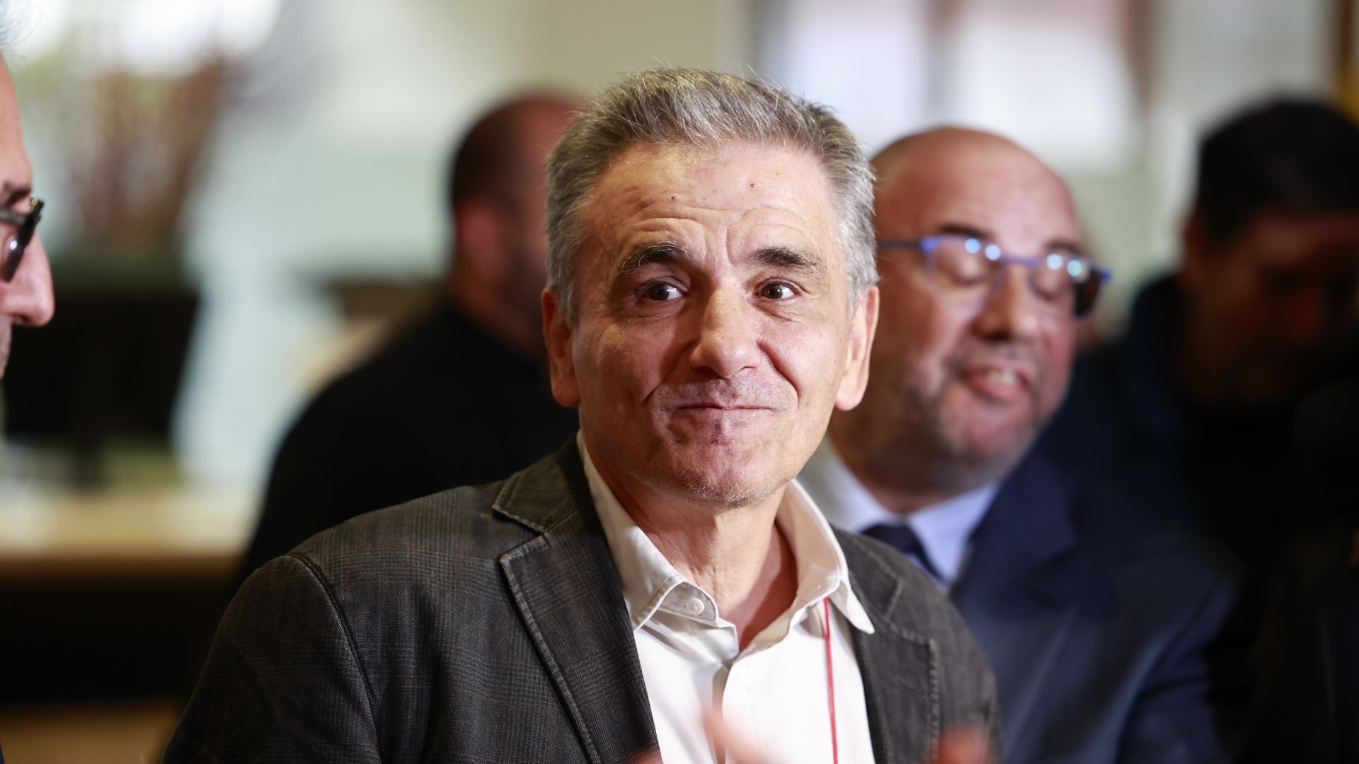 Τσακαλώτος: «Ο Κασσελάκης αποδομεί την κυβέρνηση ΣΥΡΙΖΑ και τις ...