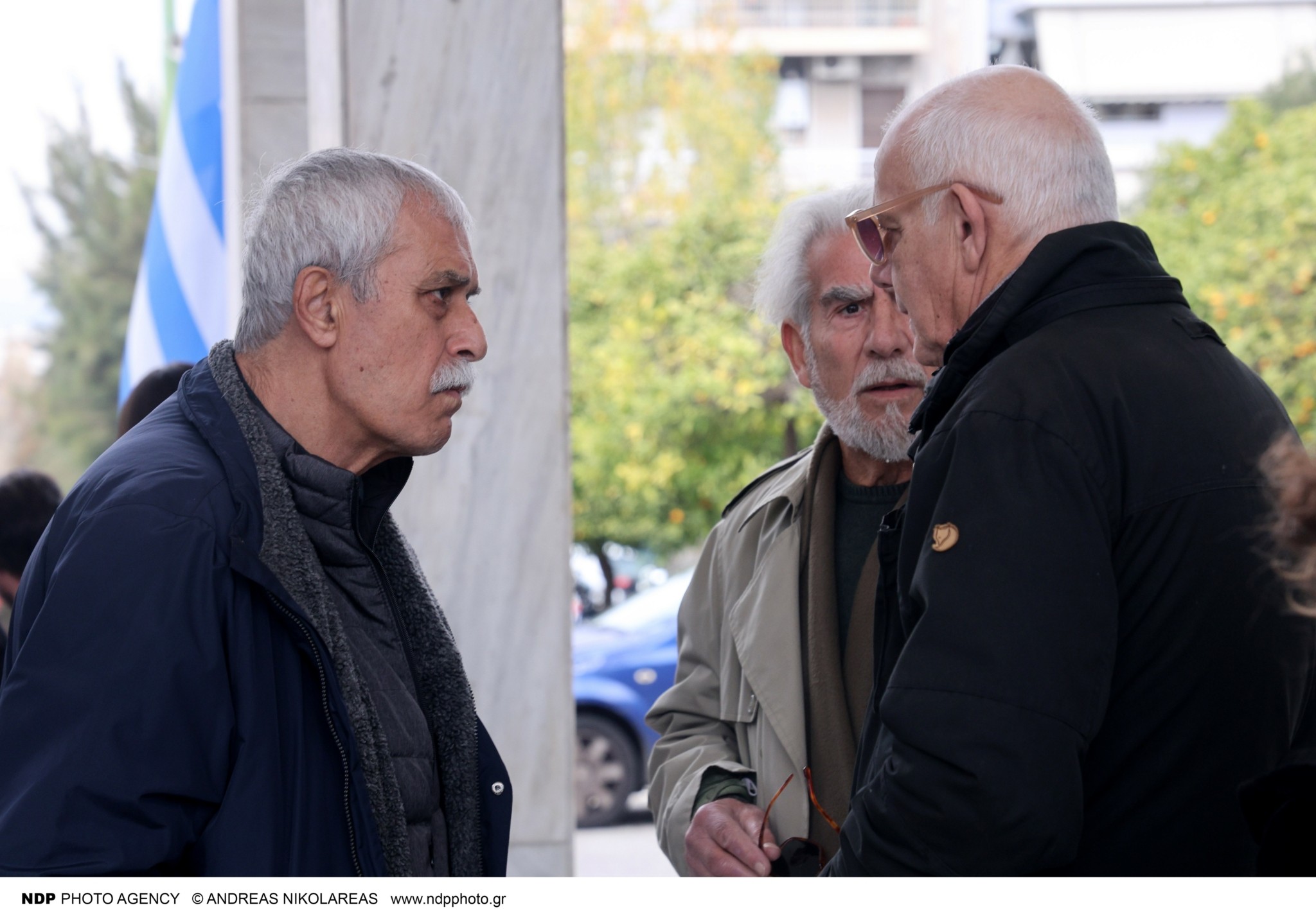Γιώργος Μιχαλακόπουλος: Ρίγη συγκίνησης στο τελευταίο αντίο στον σερ ...