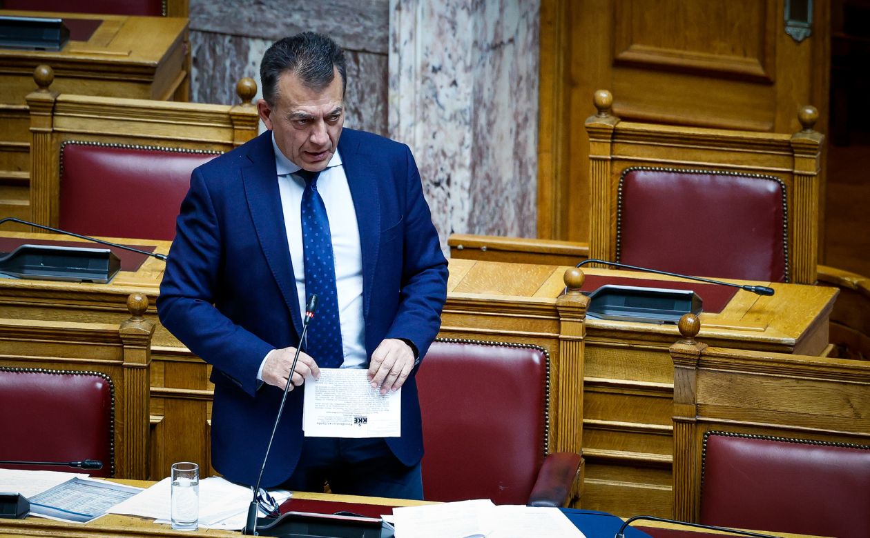 Βουλή: «Άδειασμα» Βρούτση στον Αυγενάκη – «Ανεπαρκές» το υπάρχον ...