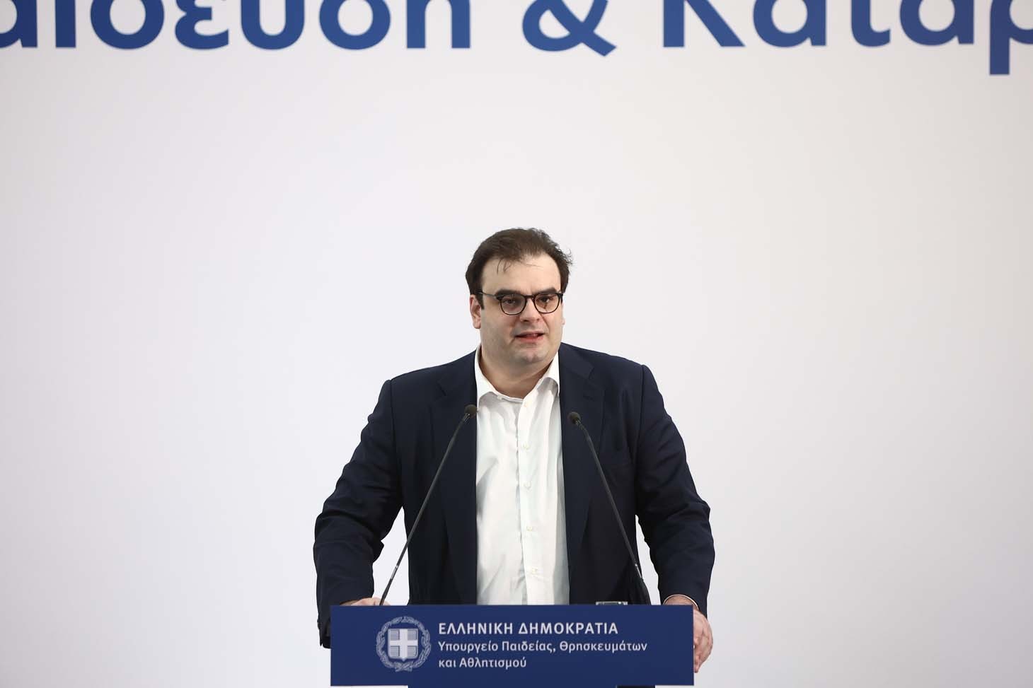 Το «μεγάλο παιχνίδι» με τα μη κρατικά ΑΕΙ | topontiki.gr