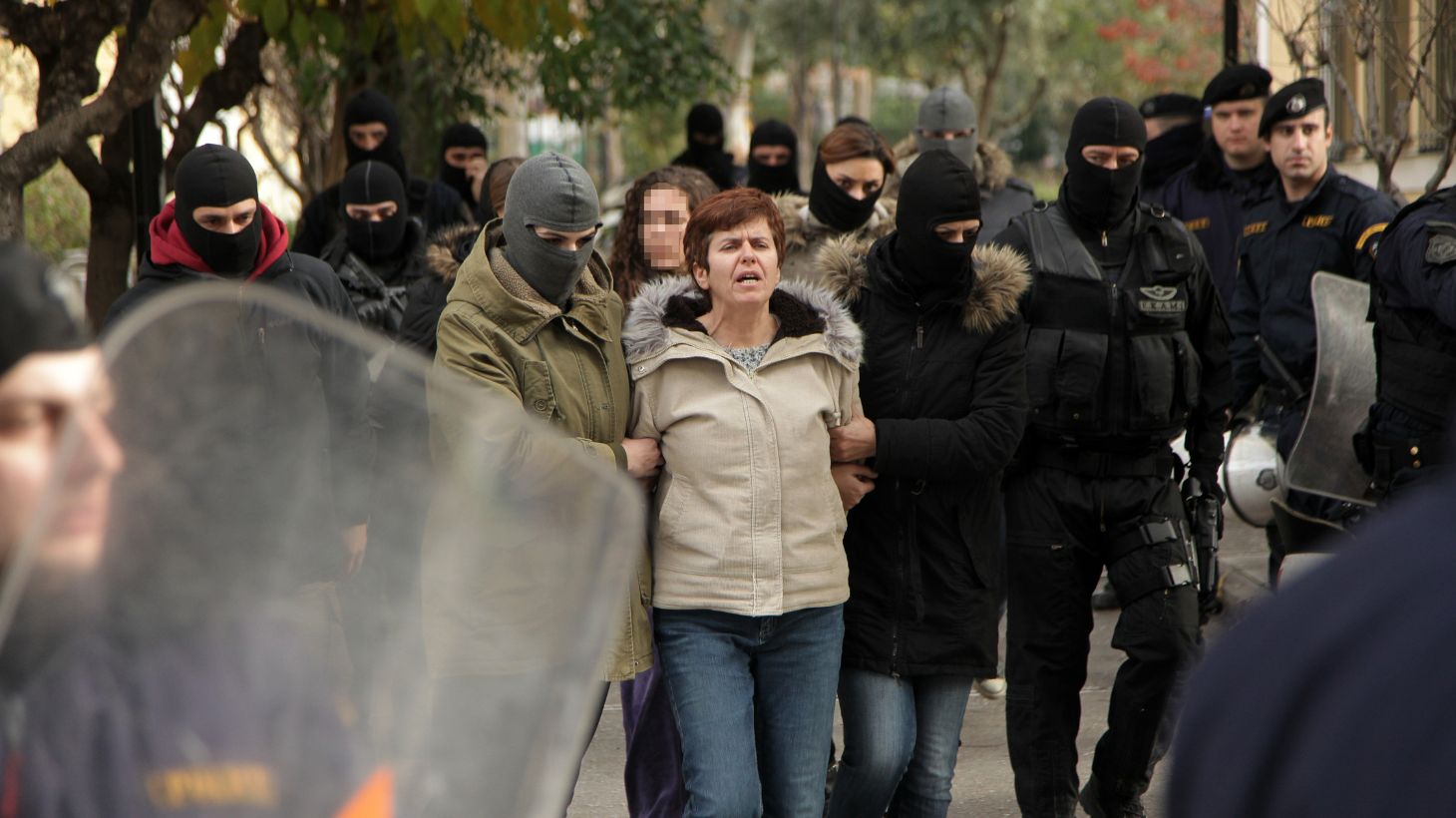 Πόλα Ρούπα: «Θέλουν να με κλείσουν ξανά φυλακή» – Έφεση κατά της ...