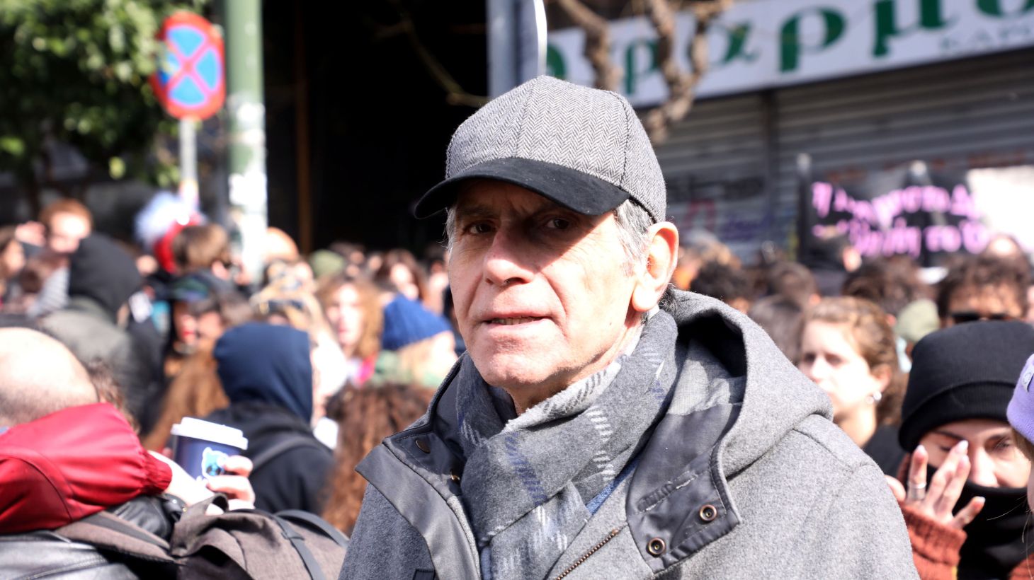 Γιάννης Μπέζος: «Οι σταθμοί πλέον κρατούν τις σειρές – Δεν είναι ...
