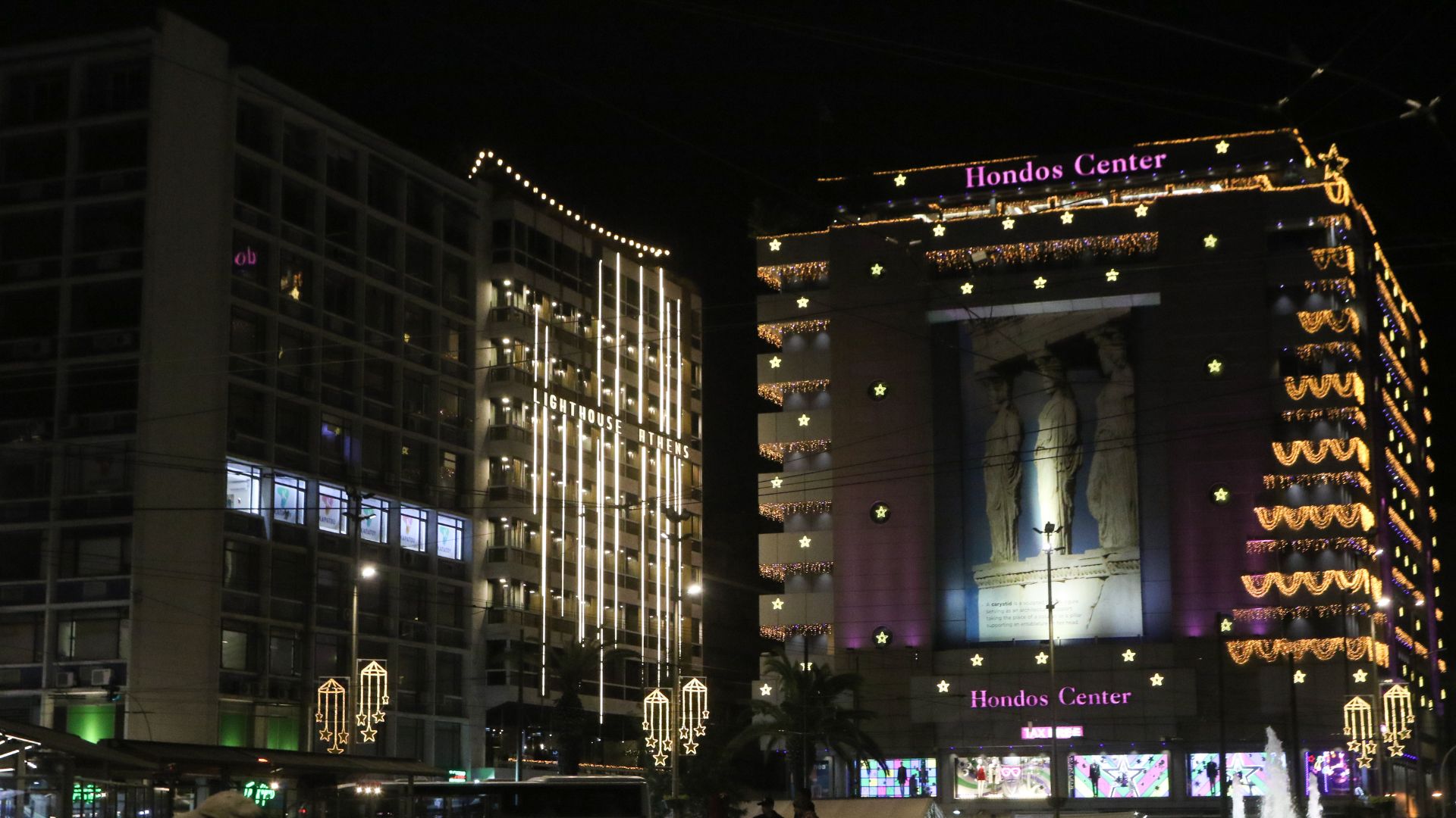 Εορταστικό ωράριο: Πότε είναι ανοιχτά τα καταστήματα την παραμονή των ...