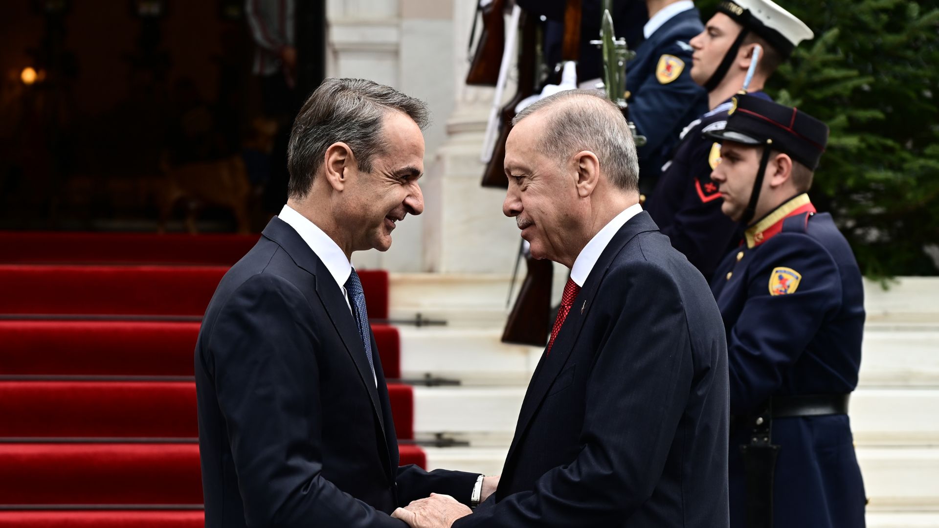 Ενυπόγραφος κατευνασμός η «Διακήρυξη της Αθήνας» | topontiki.gr