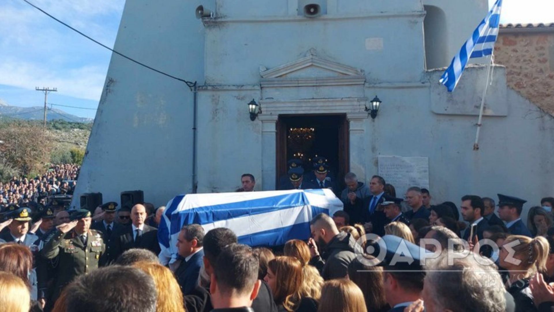 Καλαμάτα: Σε κλίμα οδύνης η κηδεία του επισμηναγού Επαμεινώνδα Κωστέα ...