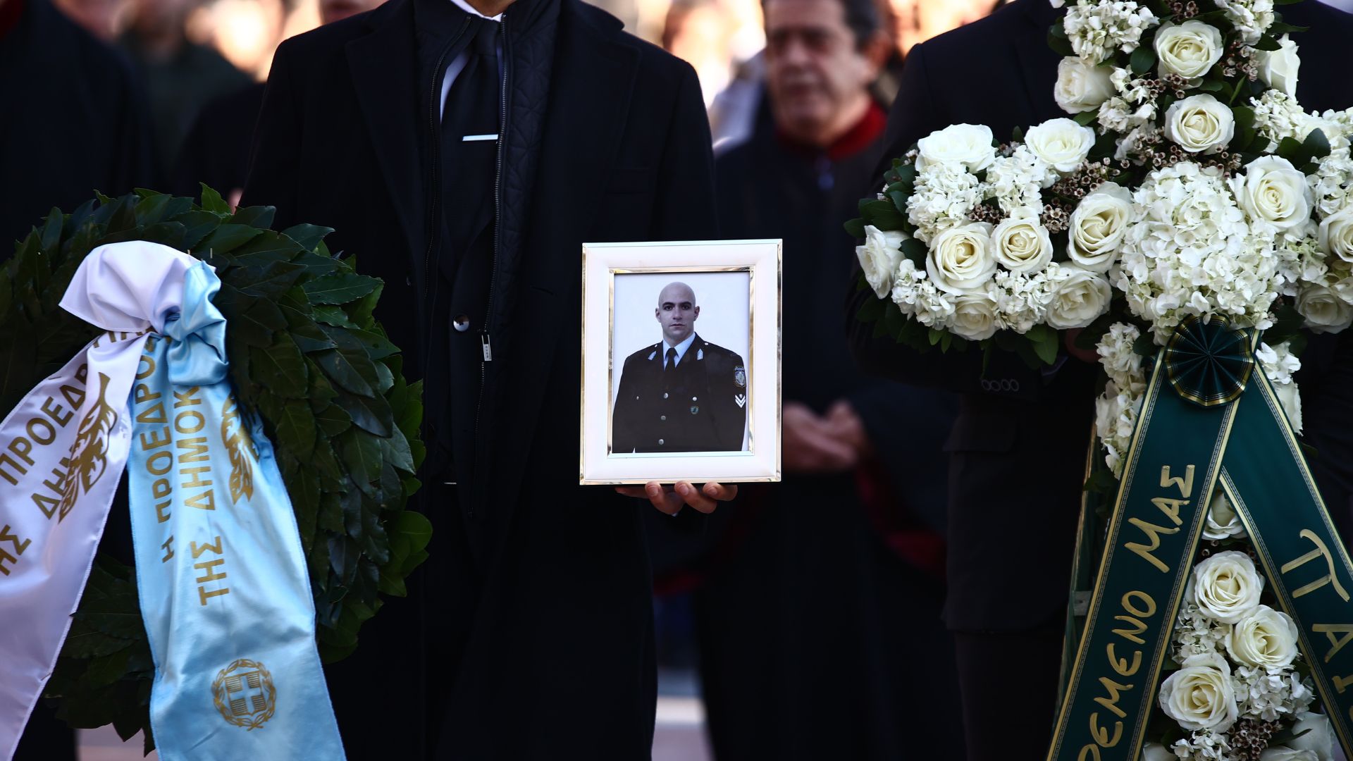 Γιώργος Λυγγερίδης: Συγκλόνισε η μητέρα του στην κηδεία, «Βαστάω εγώ ...