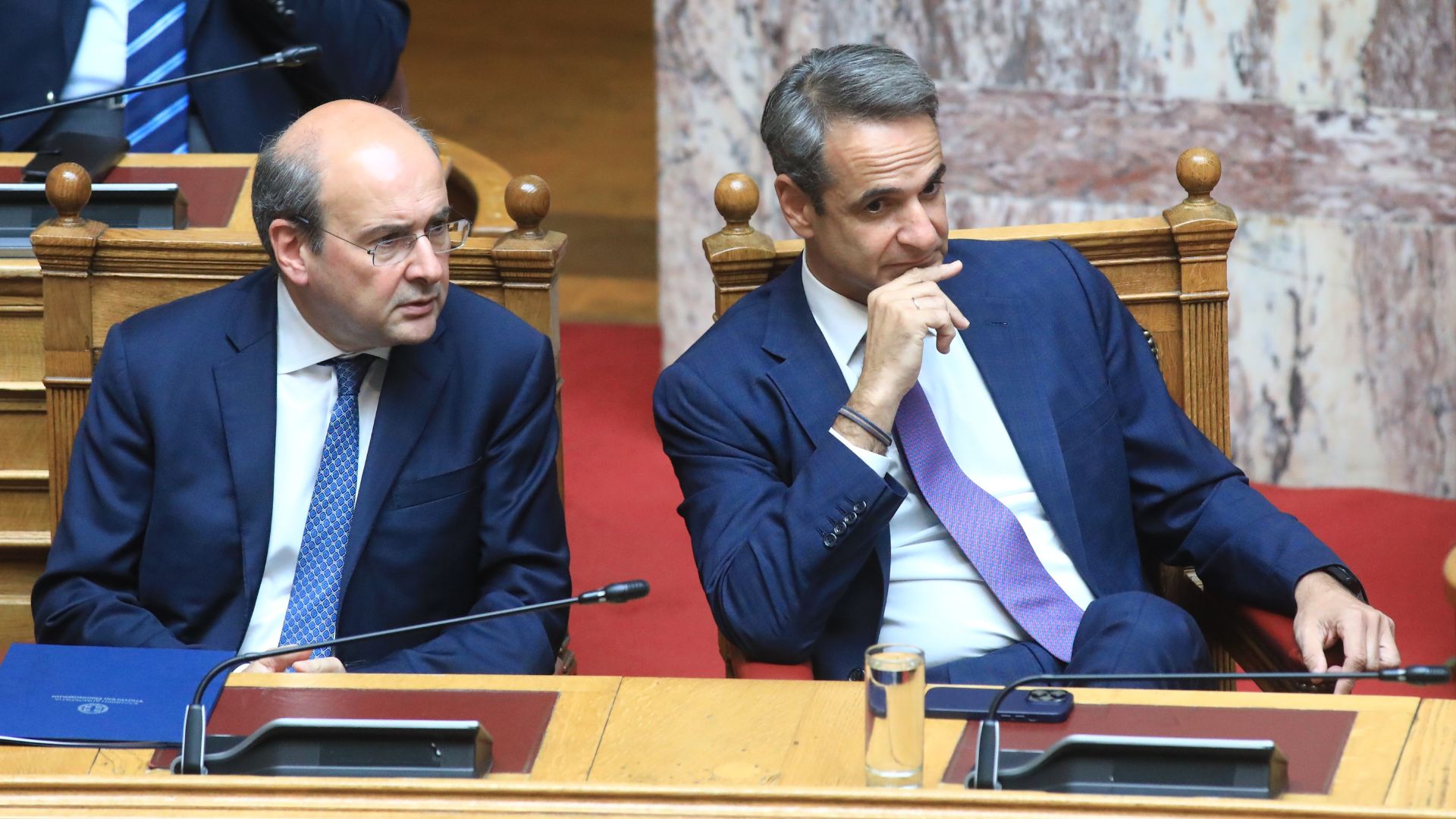 Φορολογικό: Ασπίδα Μητσοτάκη σε Χατζηδάκη – Σήμερα η συζήτηση στη Βουλή ...