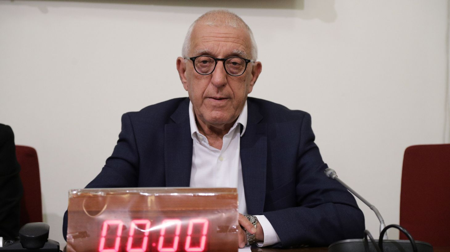 Κακλαμάνης για τραυματία αστυνομικό: «Μακάρι να βγει από την περιπέτεια ...