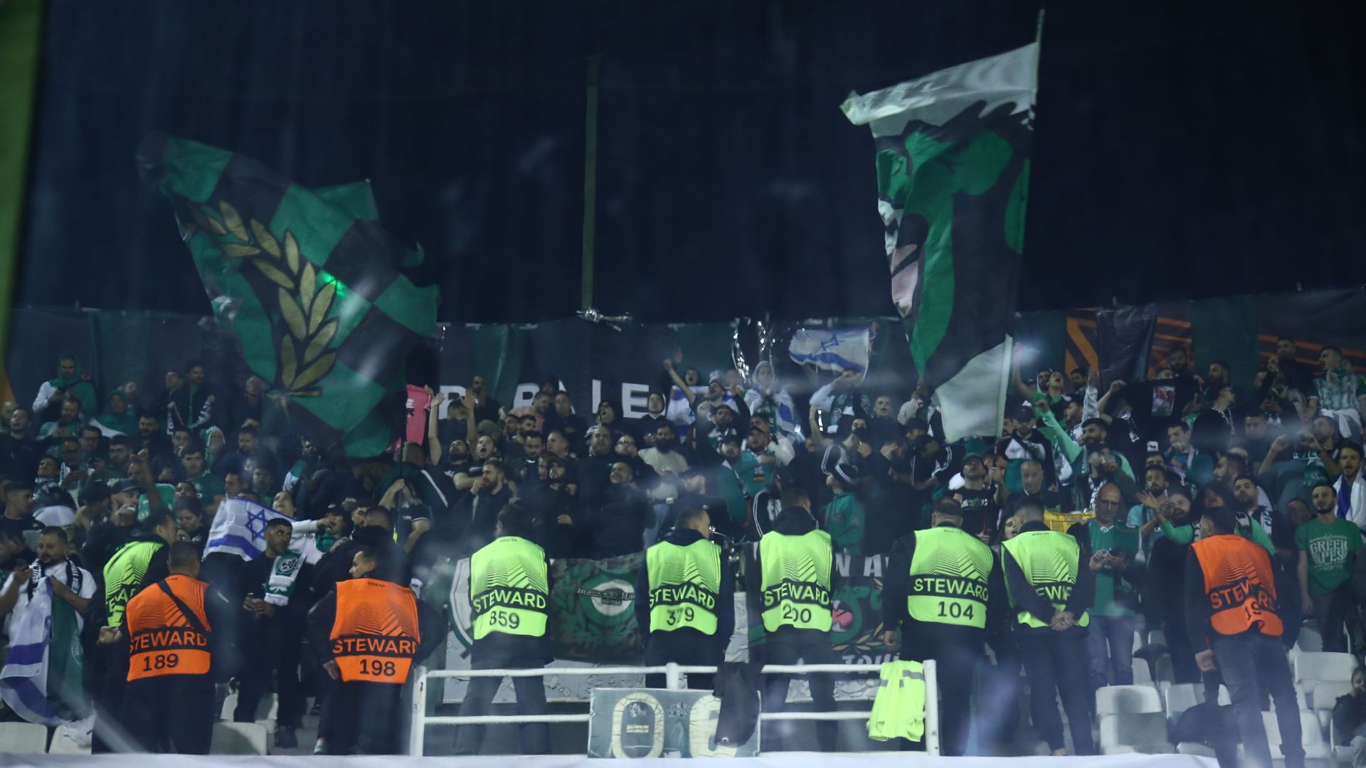 «Μπλόκο» αστυνομίας σε συγκέντρωση και πορεία οπαδών του Παναθηναϊκού ...