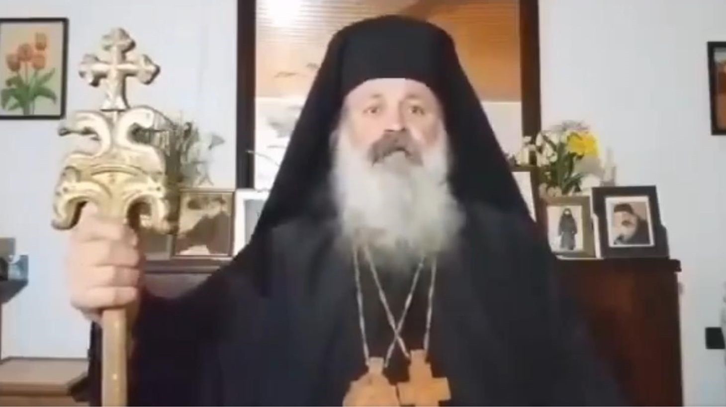Παραλήρημα ιερέα στο Αίγιο: Καλεί τους πολίτες να πάρουν τα όπλα ...