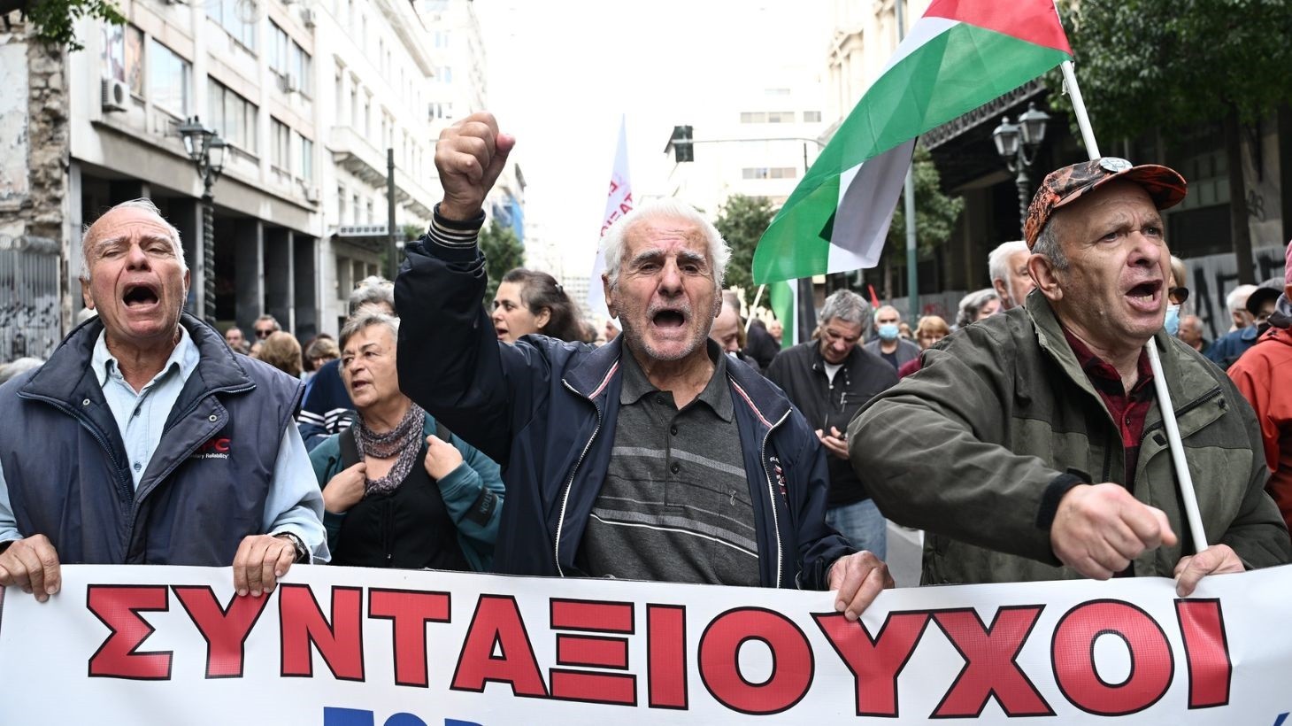 Προσωπική διαφορά: Προς κατάργηση έως και τα 2.000 ευρώ το 2026 ...