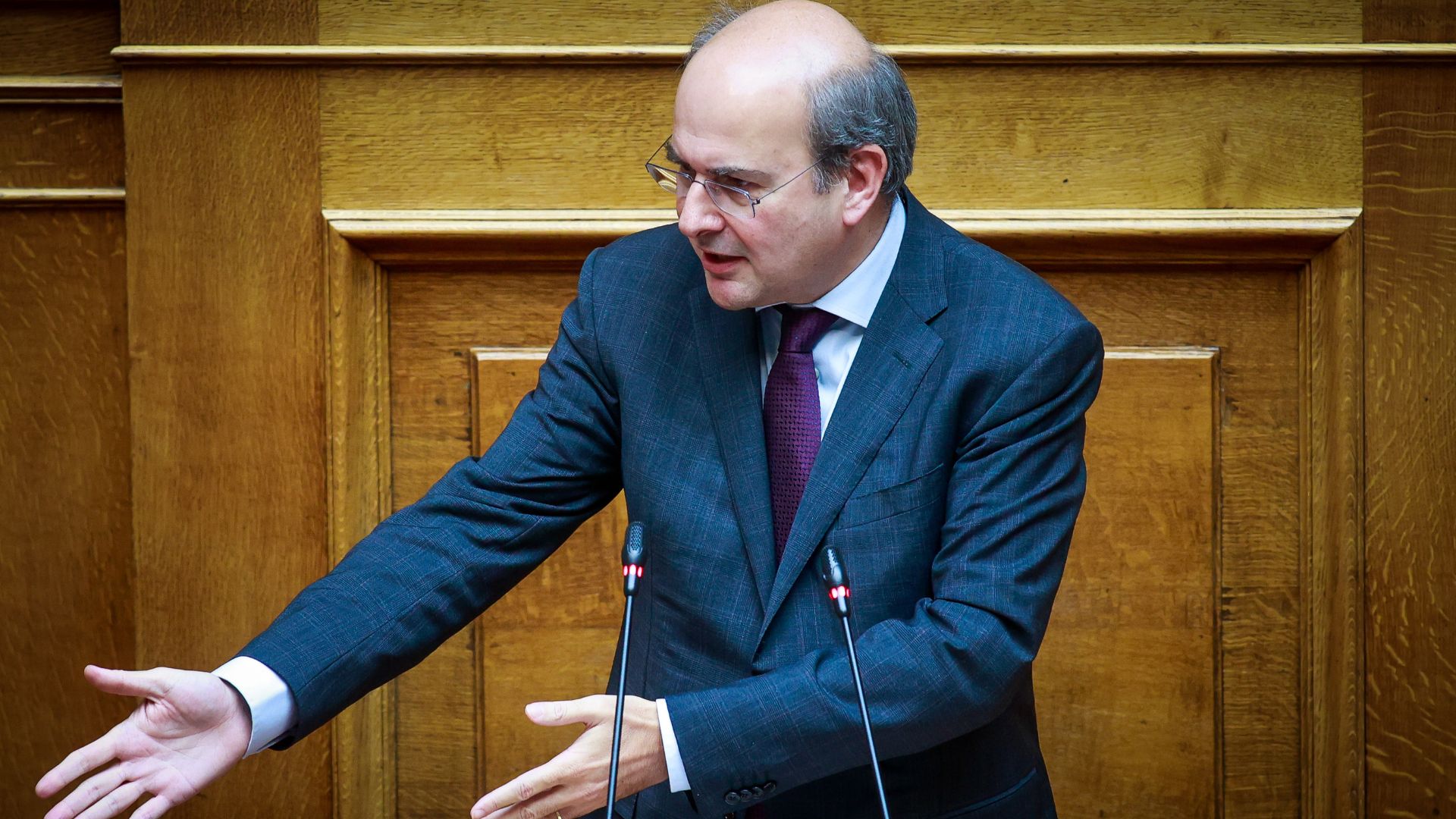Χατζηδάκης για νομοσχέδιο για «κόκκινα» δάνεια: ΣΥΡΙΖΑ και ΠΑΣΟΚ μας ...