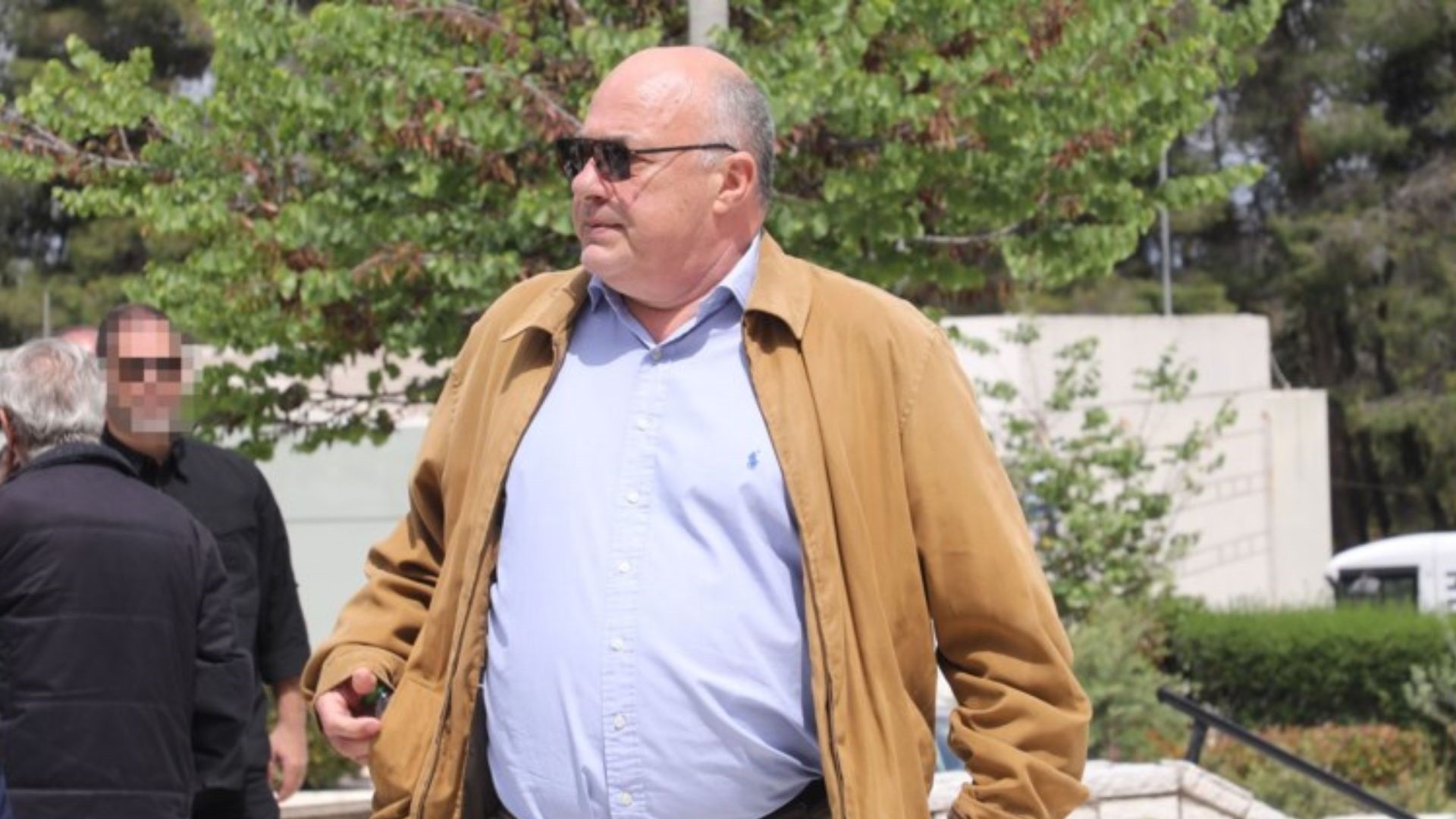 Ο Μπέος καταδικάστηκε για συκοφαντική δυσφήμιση: Αρνείται να πληρώσει ...