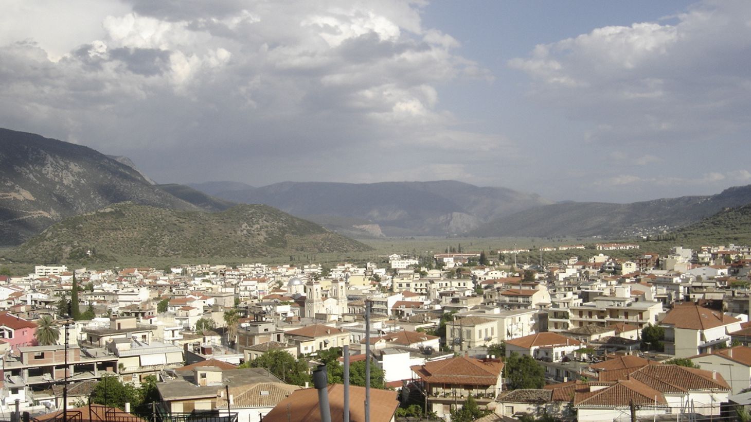 Σεισμοί στην Άμφισσα: Εκατοντάδες οι δονήσεις, οι κάτοικοι φοβούνται ...