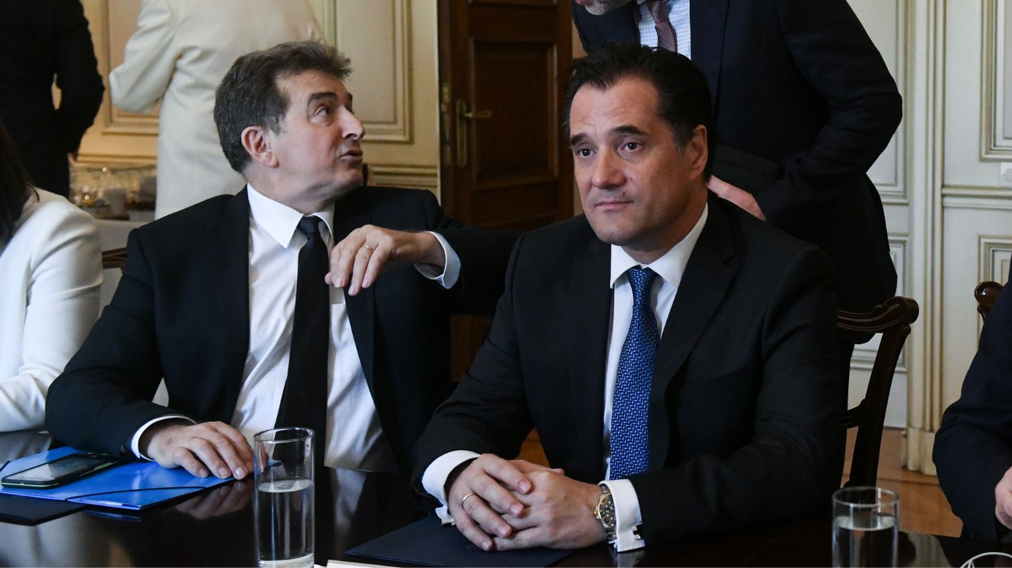Ανασχηματισμός: Χρυσοχοΐδης season 5, Άδωνις η επιστροφή και… guest ...