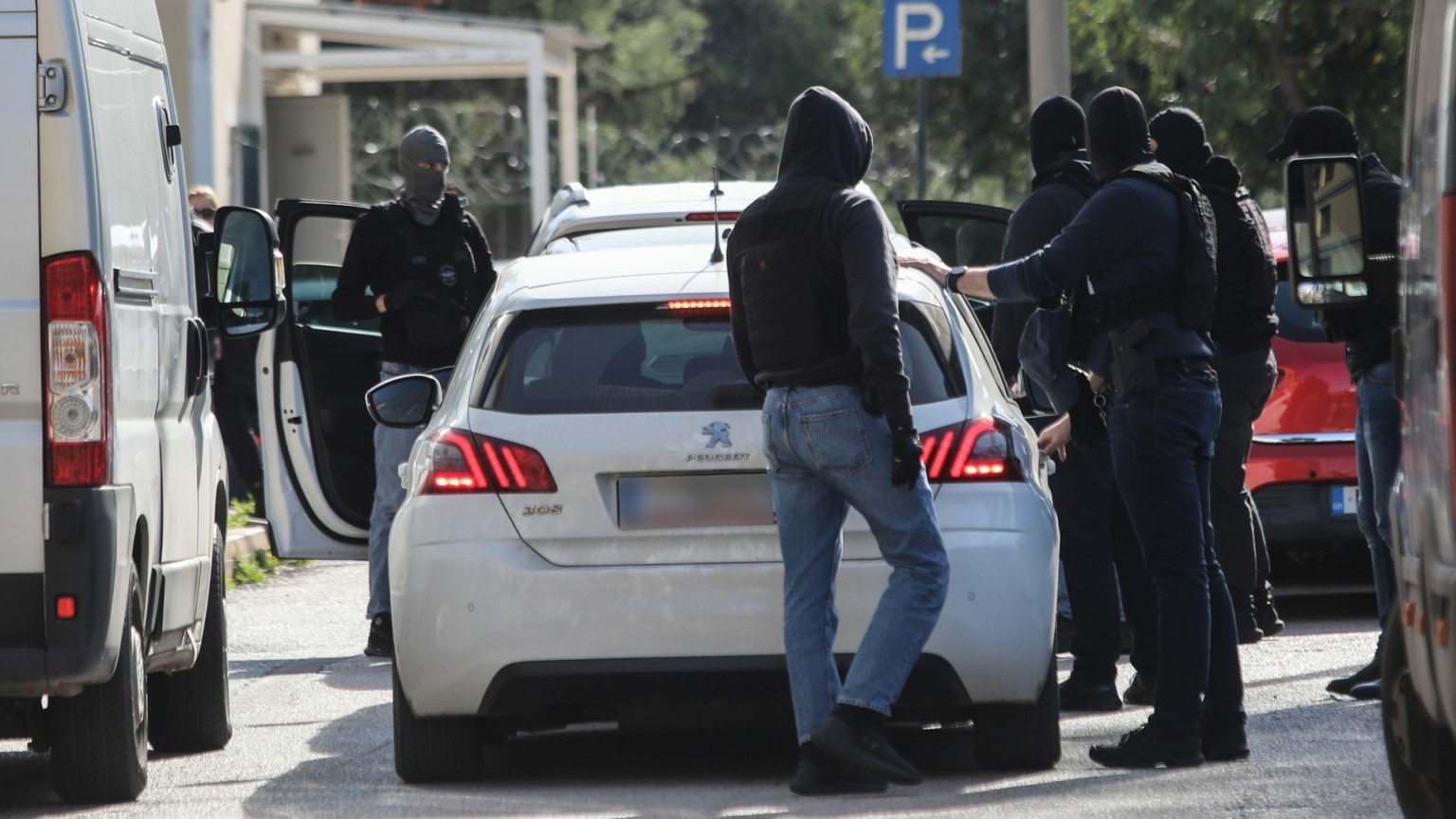 Greek Mafia: Ποινική δίωξη για 9 κακουργήματα και 7 πλημμελήματα στους ...