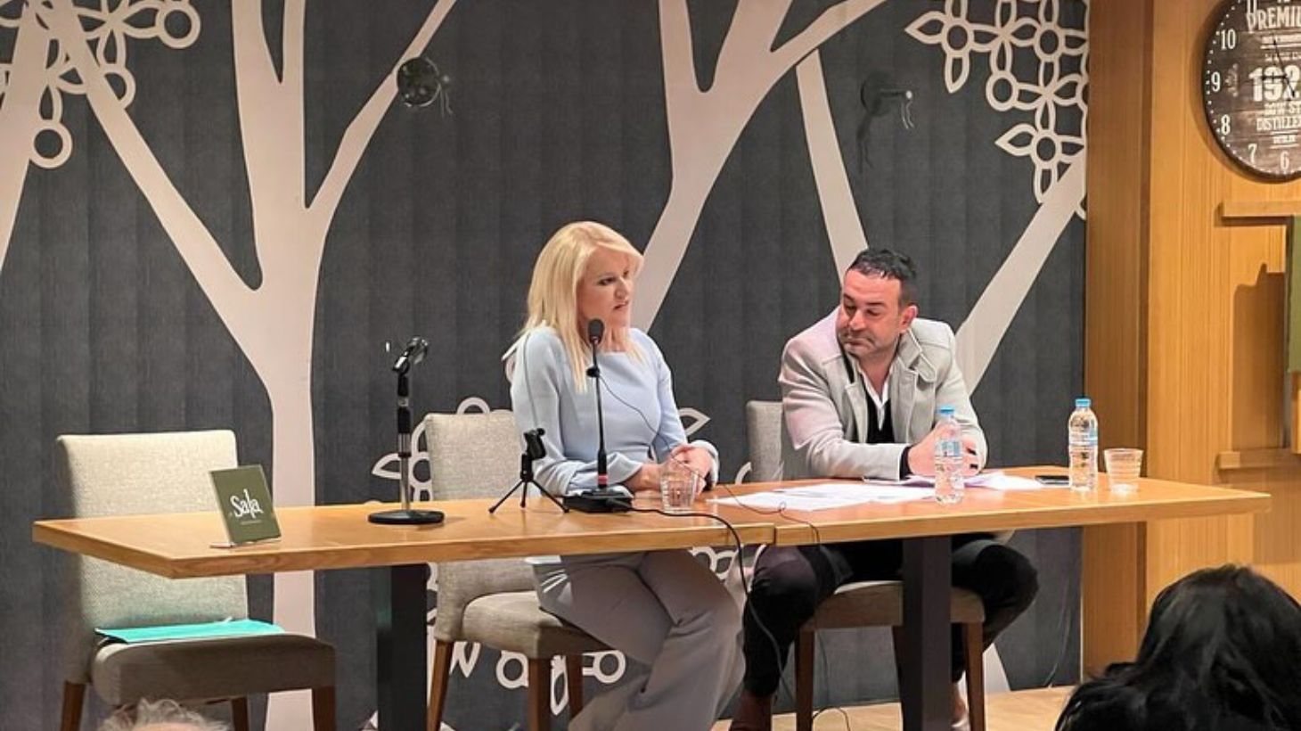 Θεοδώρα Τζάκρη: Η αλήθεια είναι ότι στους αγρότες… τον ήπιαμε! (video ...