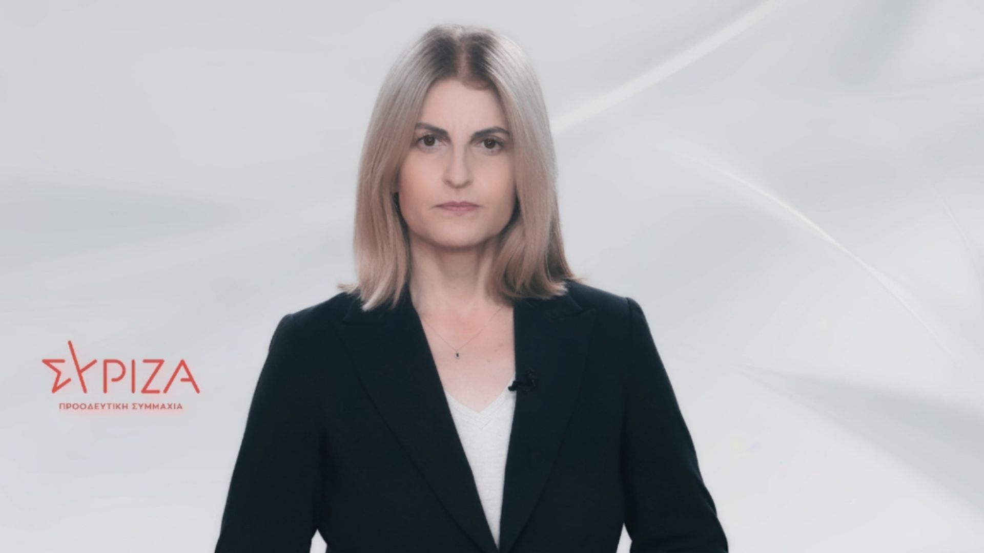 Δώρα Αυγέρη για τα χειροκροτήματα βουλευτών της ΝΔ σε Καραμανλή ...