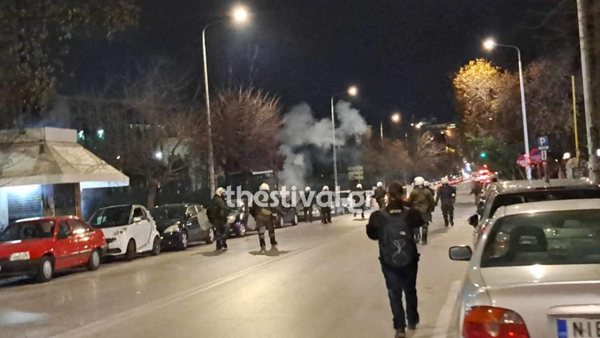 Θεσσαλονίκη: Επεισόδια μετά την πορεία φοιτητών – Πετροπόλεμος με τα ...