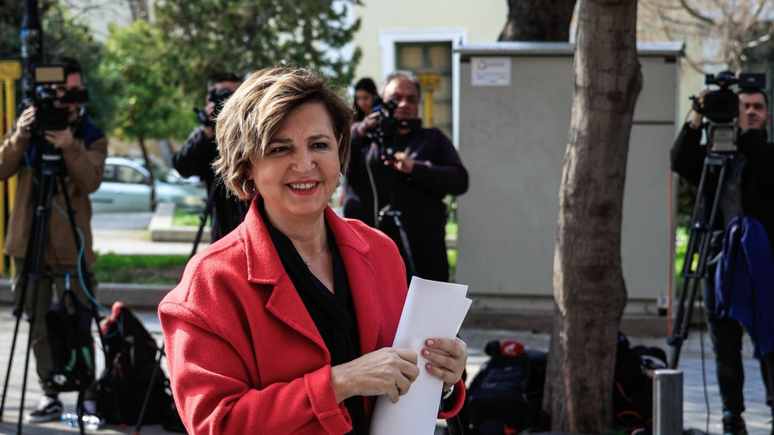 ΣΥΡΙΖΑ: Η Γεροβασίλη είδε Ραγκούση, Φάμελλο για στήριξη κόντρα σε ...